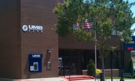 Open a Free Checking Account at UMB Bank 101 N Holden St Warrensburg ...